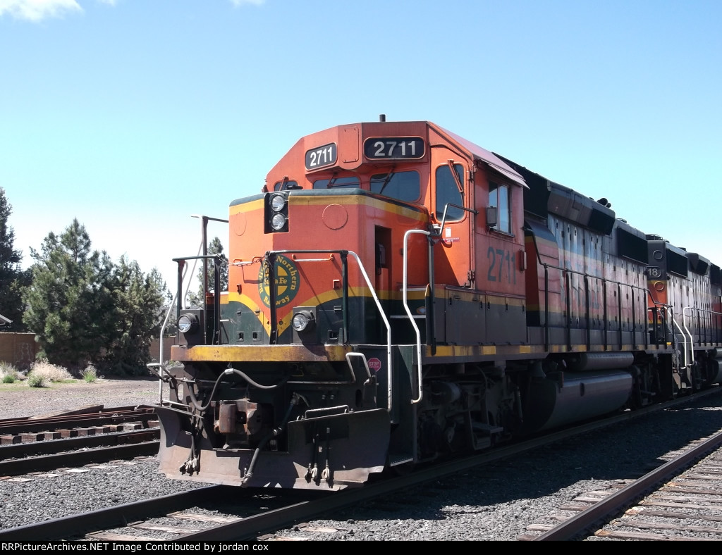 BNSF 2711